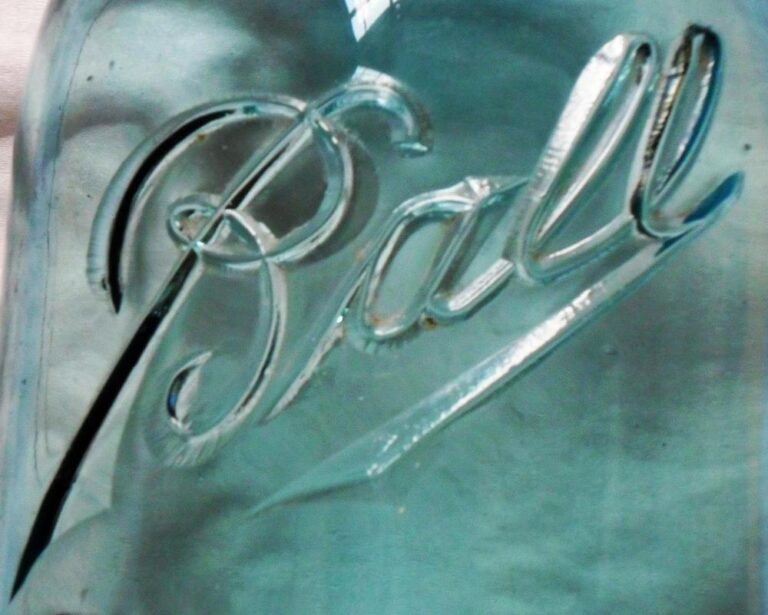 Glass Manufacturers Marks on Bottles & Other Glassware, Page 1