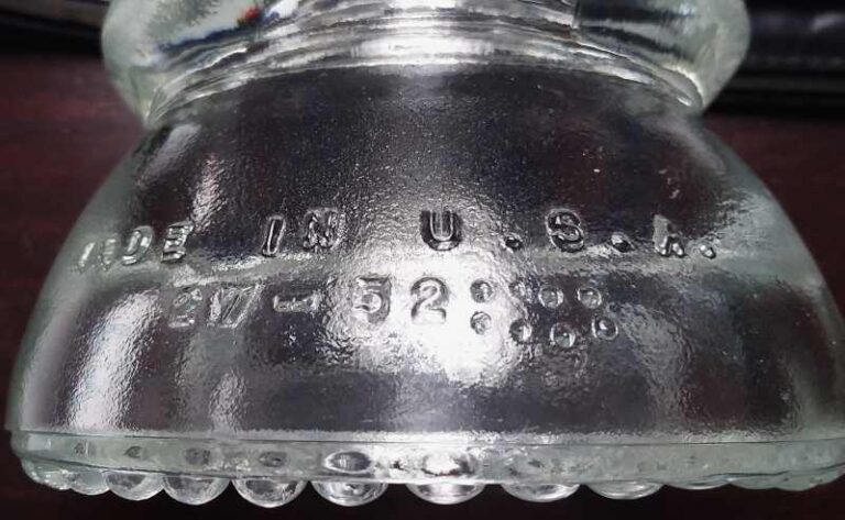 HEMINGRAY GLASS COMPANY